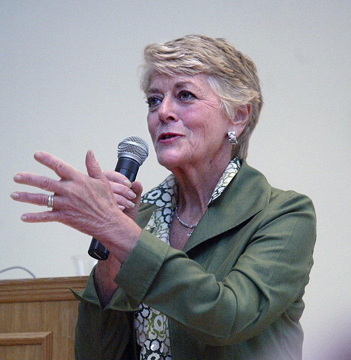 Geraldine Ferraro, First Woman On Major Party National Ticket, Dies At ...