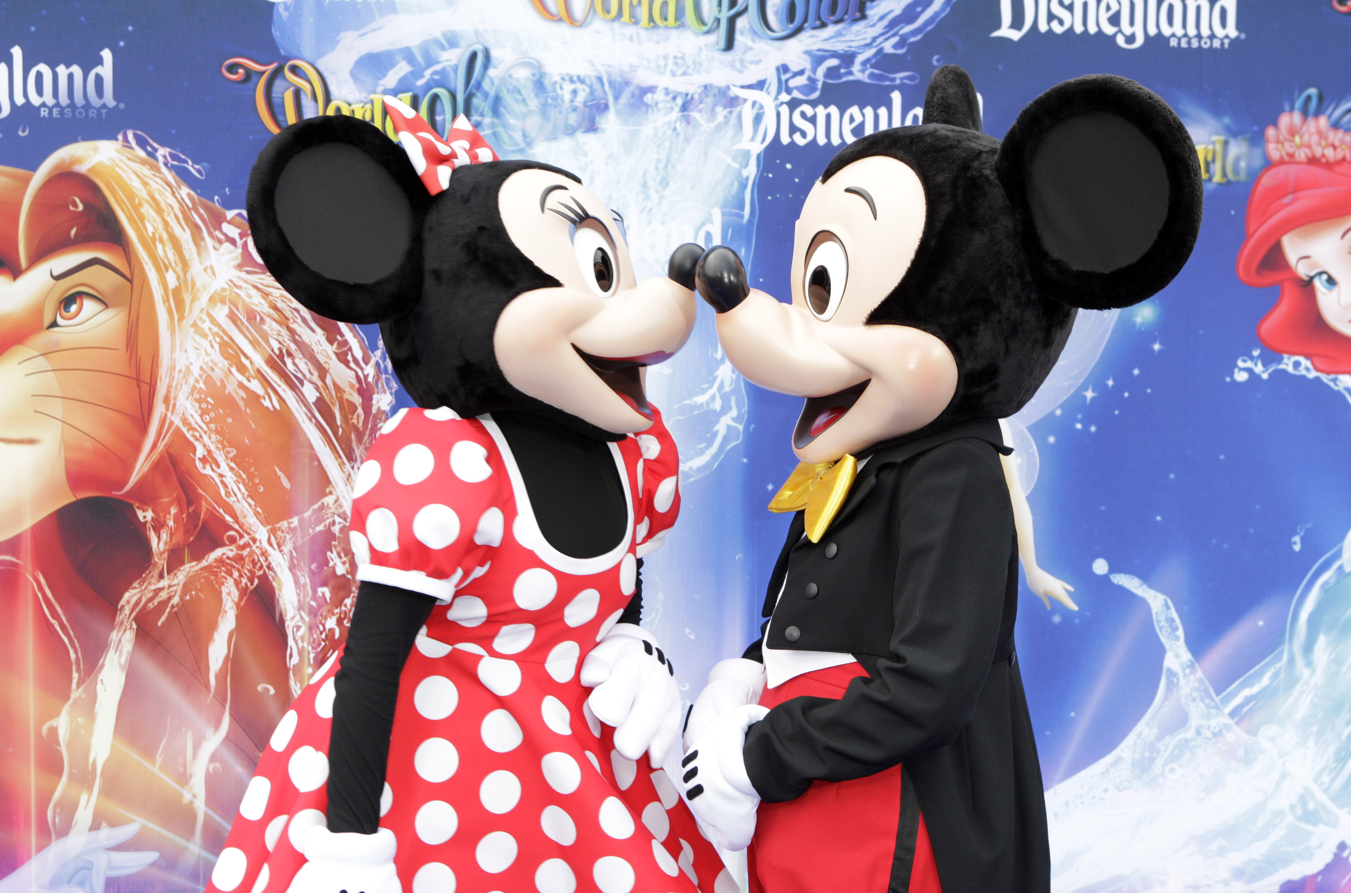 Measles Outbreak Includes 5 Disney Theme Park Employees - TPM – Talking ...