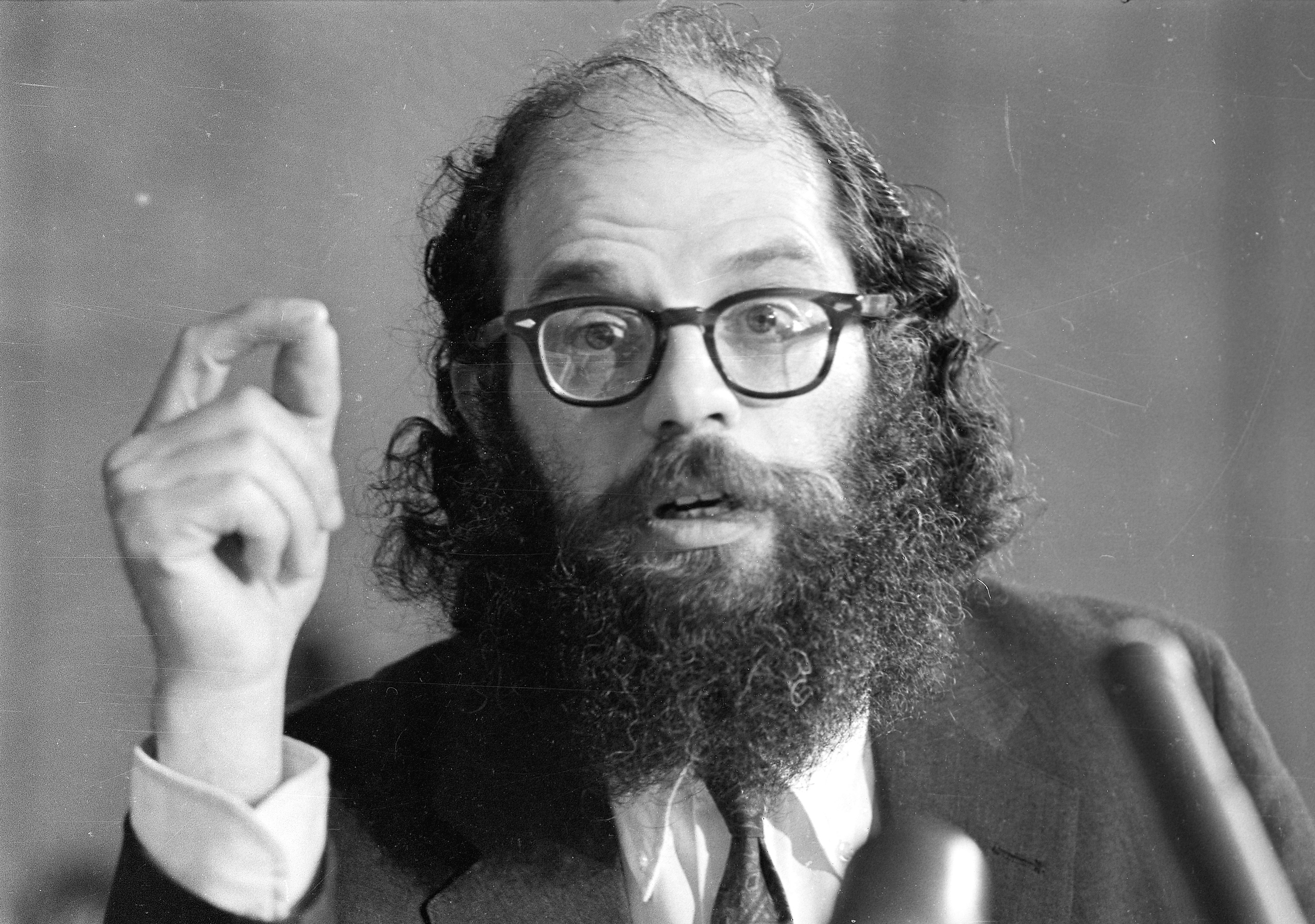 School Forces Out Veteran Teacher For Reading Alan Ginsberg Poem - TPM ...