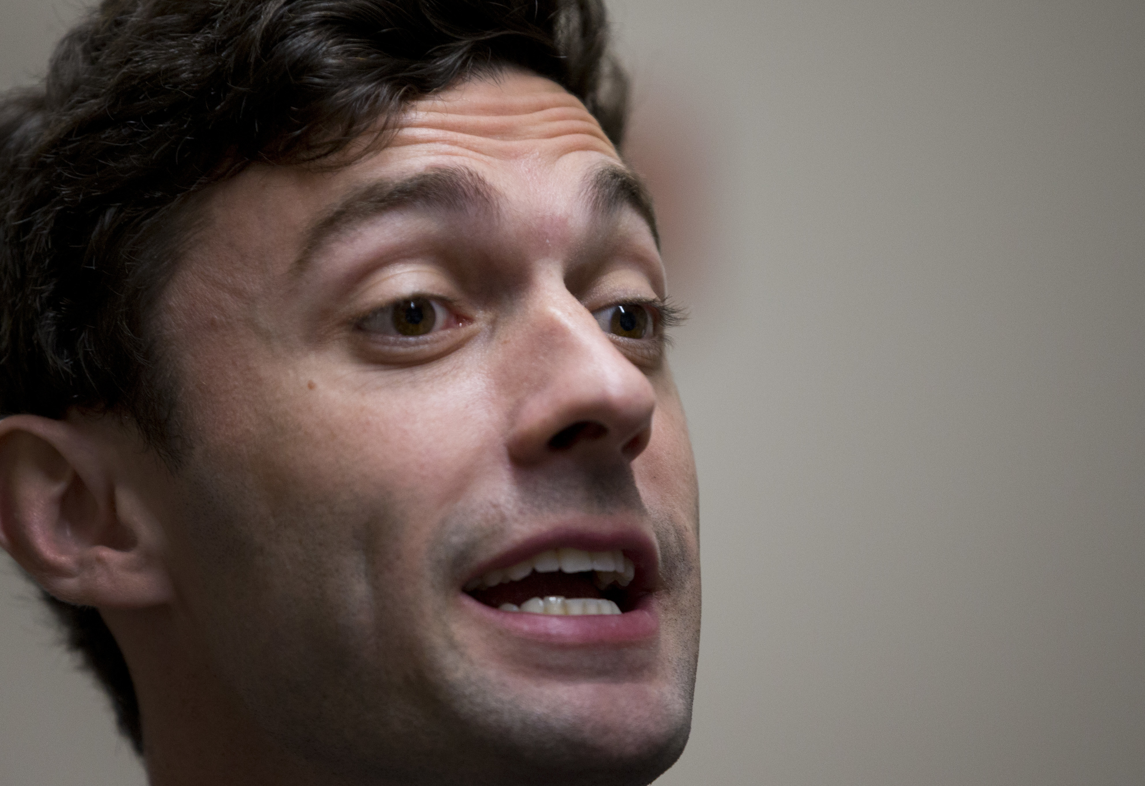 Poll Shows Ossoff’s Lead Over Handel Narrow Slightly In Georgia House ...