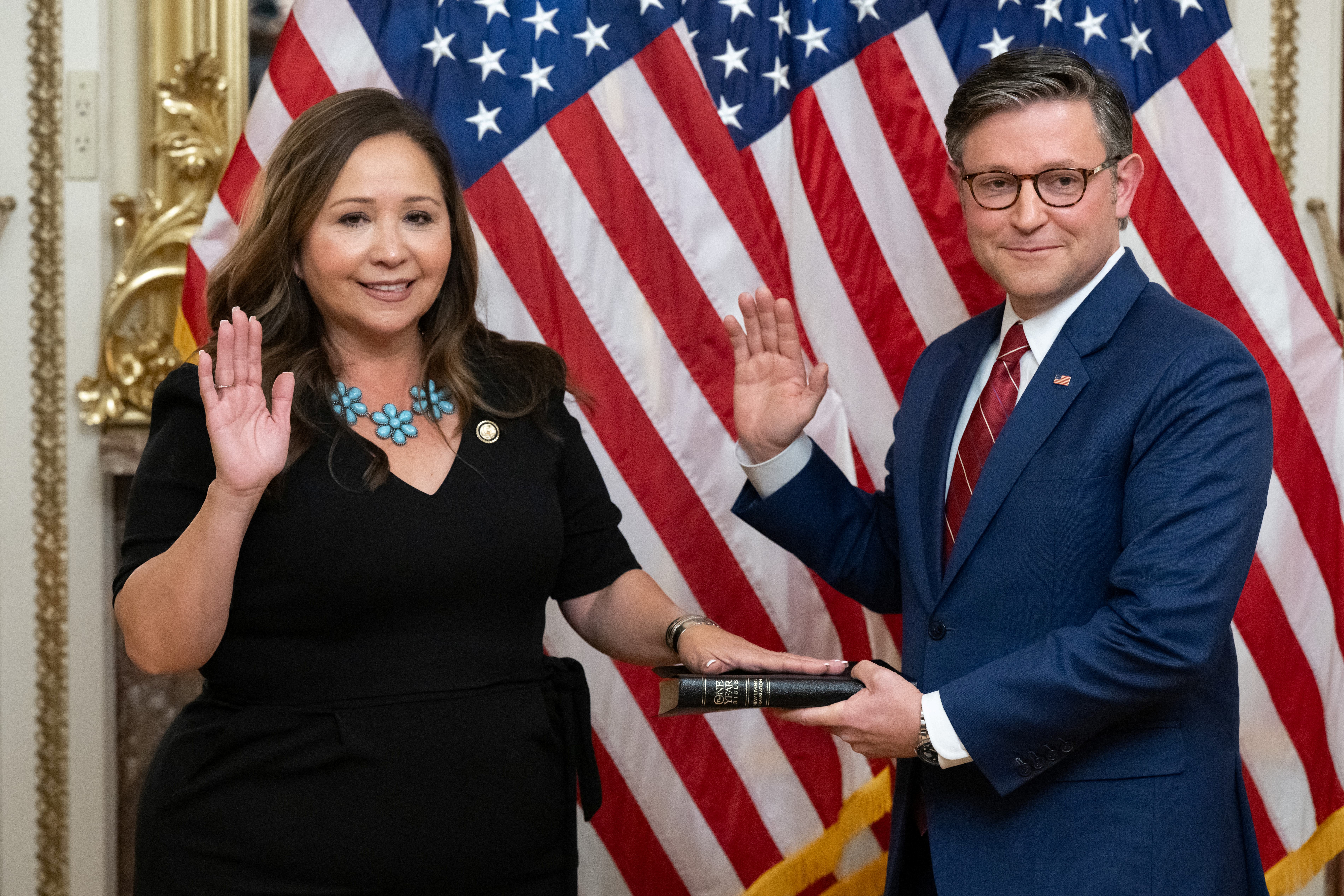 Arizona Dem Sworn In After Weeks of Delay by Speaker Johnson