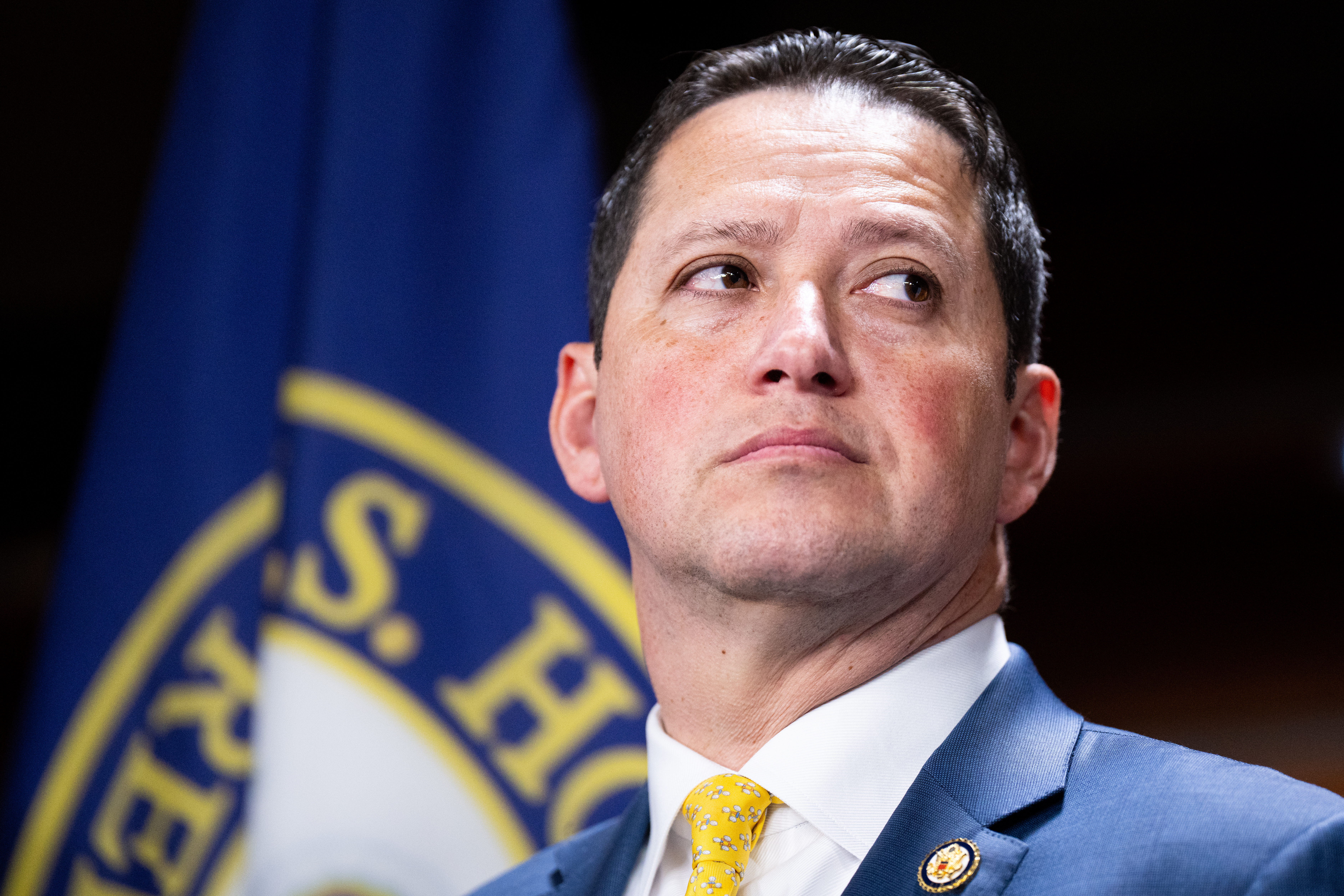 Gonzales Drops Reelection Bid After Admitting to Sexual Relationship ...