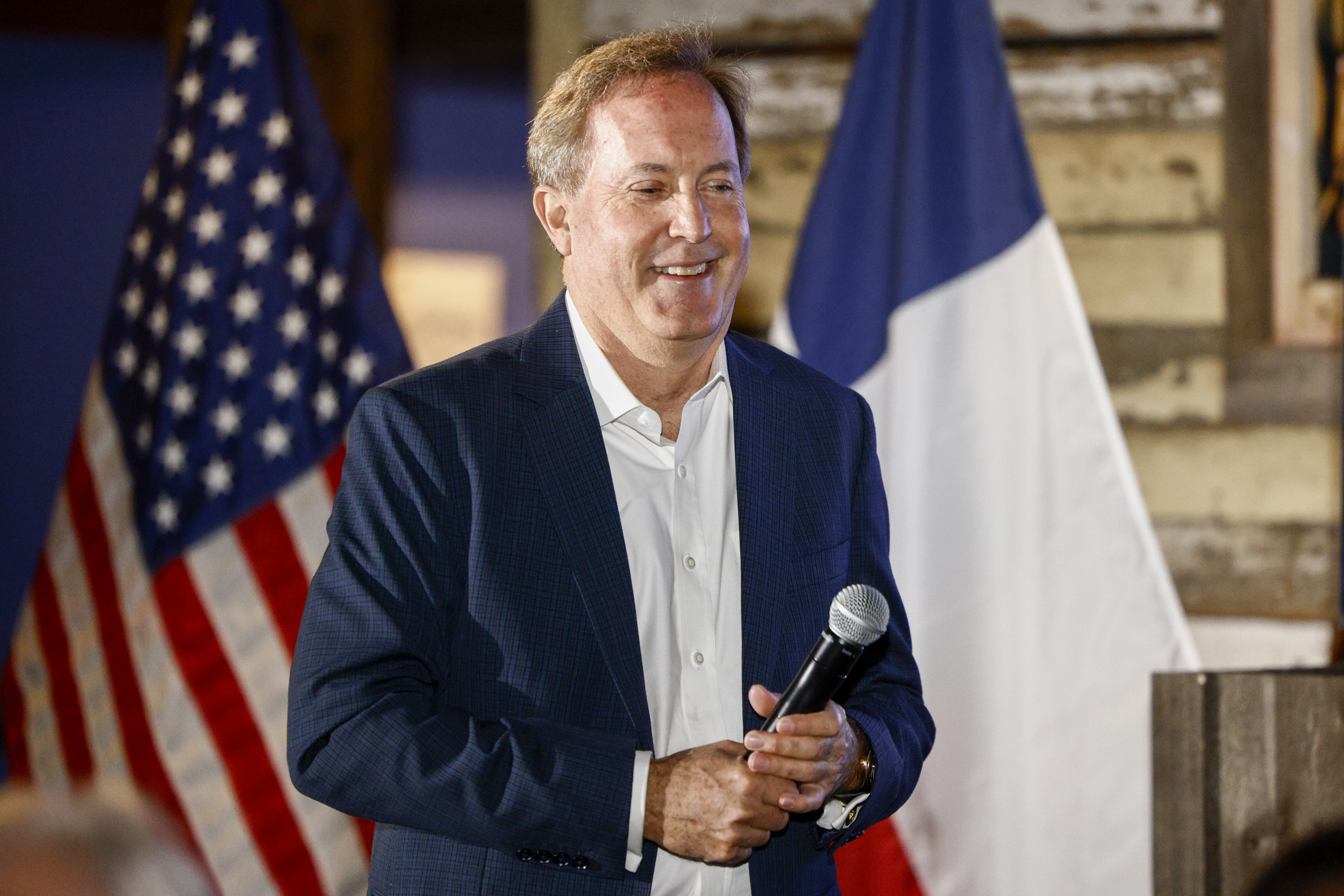 Armed With Trump’s Last Minute Endorsement, Paxton Defeats Cornyn in ...